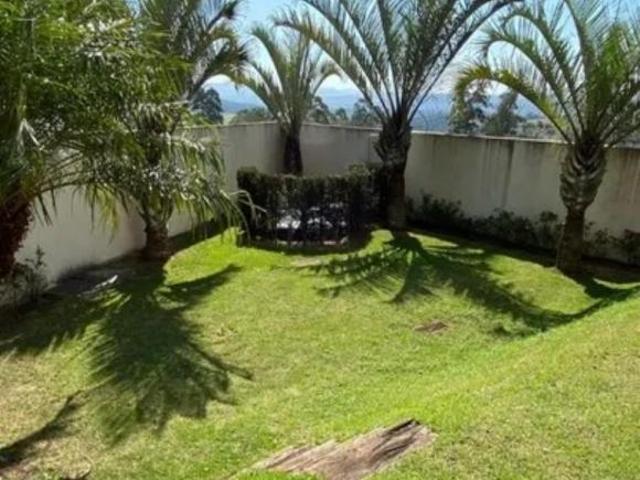 Casa para venda em Suru de 345.00m² com 3 Quartos, 3 Suites e 5 Garagens