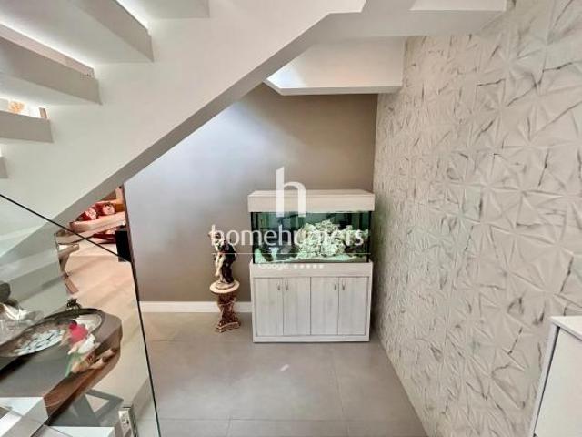 Casa para venda em Swiss Park de 275.00m² com 4 Quartos, 3 Suites e 4 Garagens
