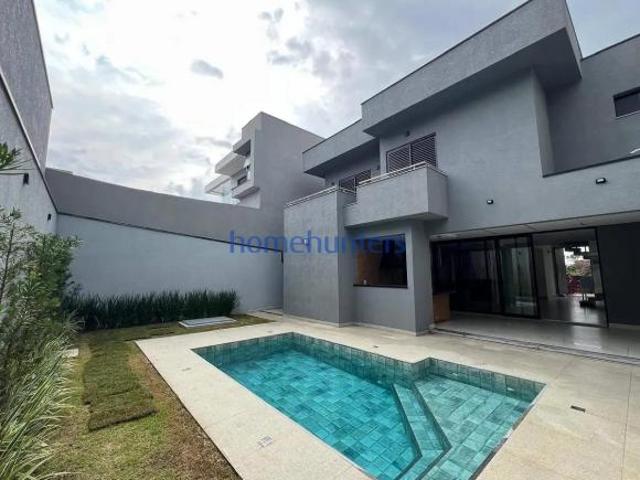 Casa para venda em Swiss Park de 300.00m² com 4 Quartos, 4 Suites e 4 Garagens