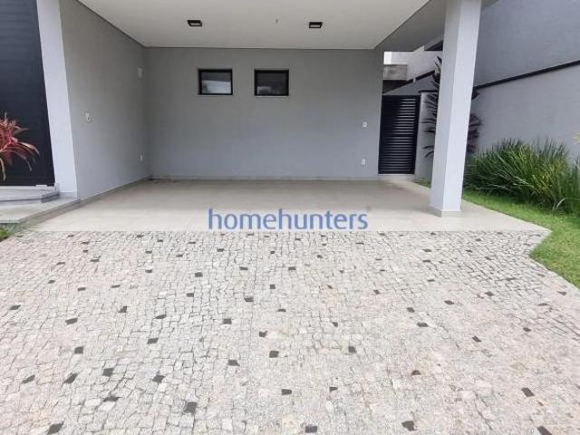 Casa para venda em Swiss Park de 305.00m² com 4 Quartos, 4 Suites e 4 Garagens