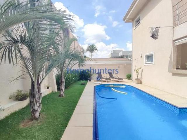 Casa para venda em Swiss Park de 320.00m² com 4 Quartos, 4 Suites e 4 Garagens