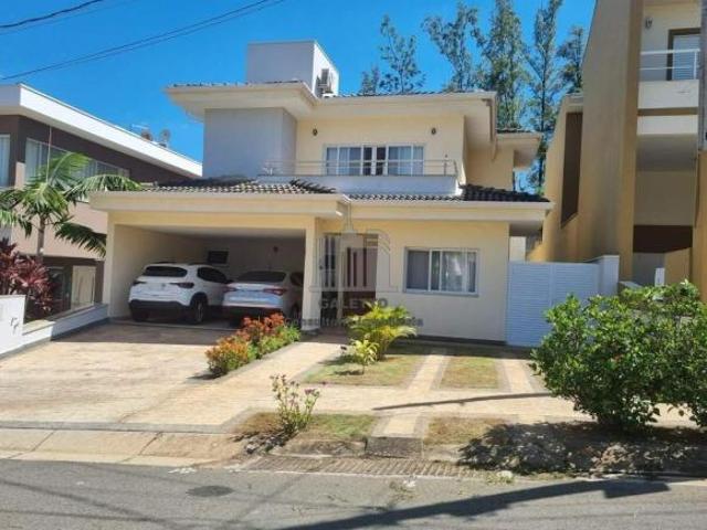 Casa para venda em SwissPark de 315.00m² com 5 Quartos, 4 Suites e 5 Garagens