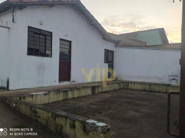 Casa para venda em Pouso Alegre