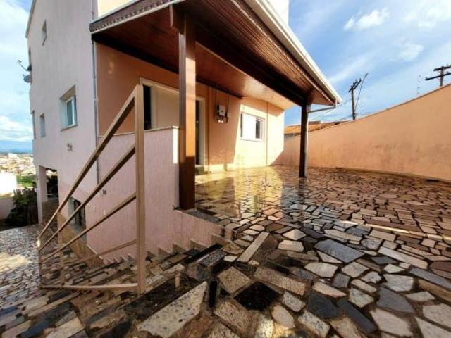 Casa para venda em Pouso Alegre