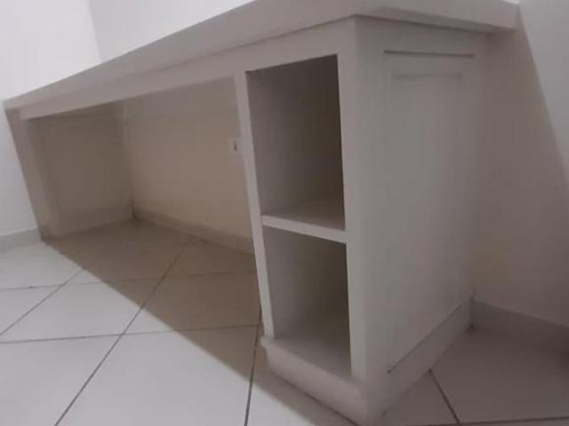 Casa para Venda em Poá, Jardim Medina, 3 dormitórios, 1 suíte, 1 banheiro, 4 vagas