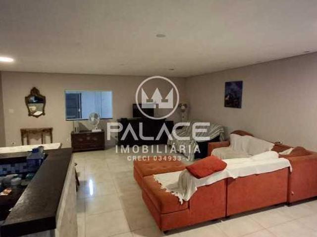 Casa para venda em Pompéia de 163.00m² com 3 Quartos, 1 Suite e 4 Garagens