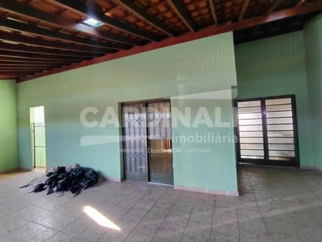 Casa para venda em Popular de 116.00m² com 4 Quartos e 3 Garagens