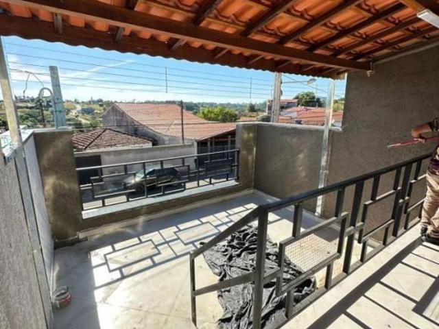Casa para Venda em Porangaba, Vila Gutierrez, 3 dormitórios
