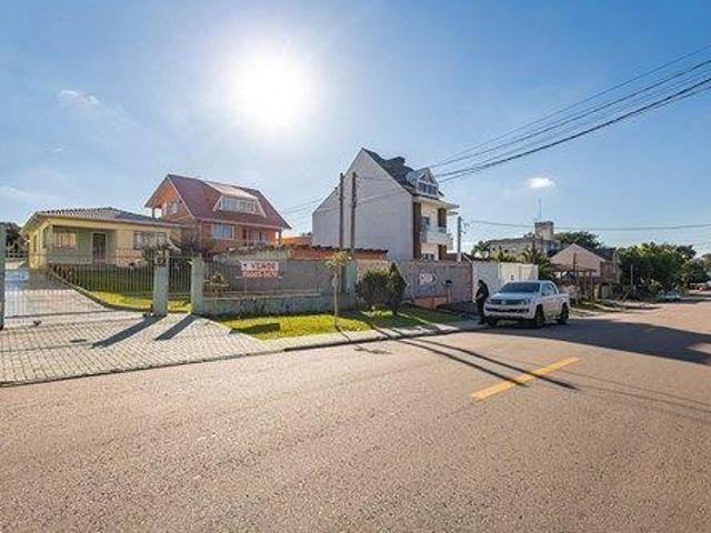 Casa para venda em Portão de 160.00m² com 3 Quartos e 10 Garagens