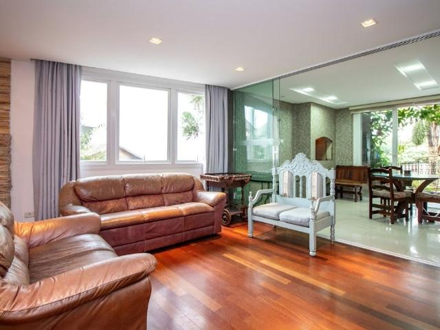 Casa de Condomínio para venda em Portão em Curitiba Paraná de 547.00m² com 4 Quartos, 4 Suítes e 8 Garagens