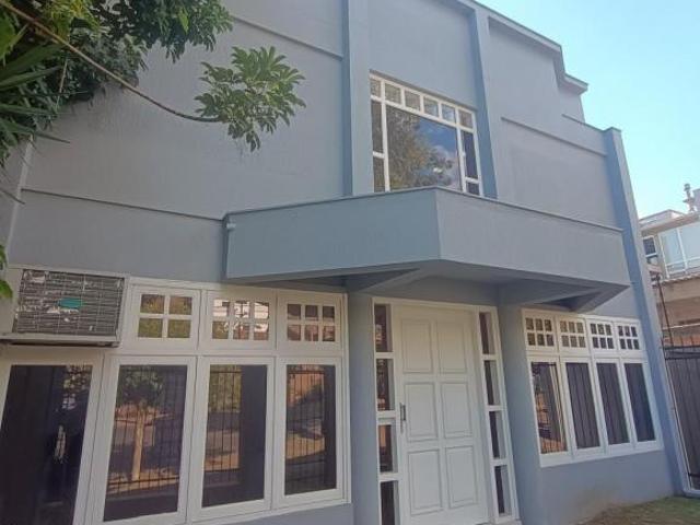 Casa para Venda em Porto Alegre, Chácara das Pedras