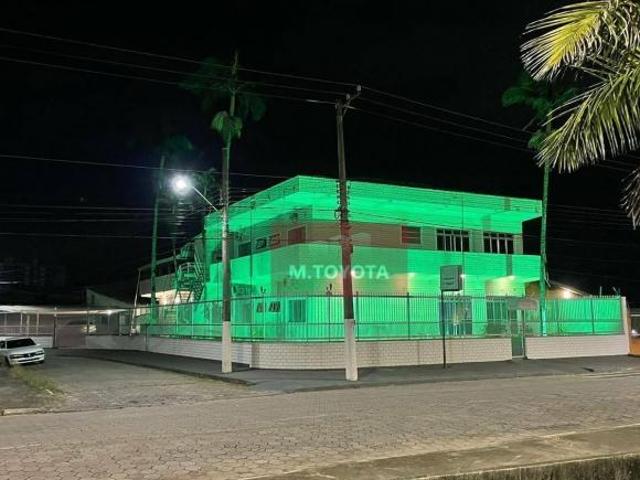 Casa para venda em Porto Novo de 1500.00m² com 13 Quartos, 13 Suites e 11 Garagens