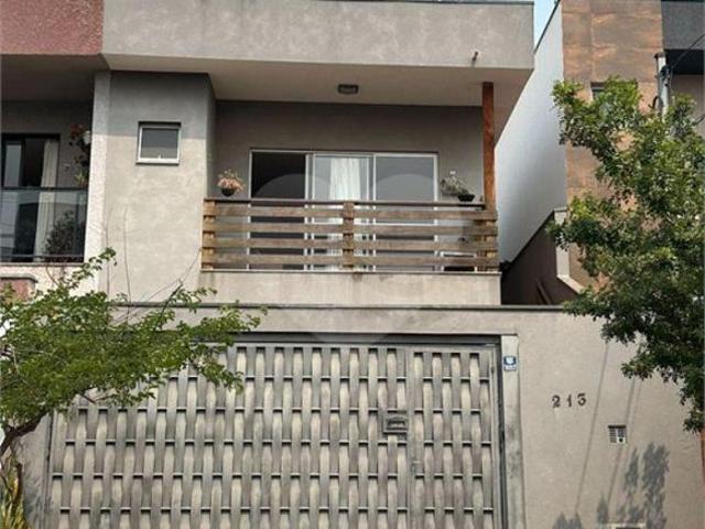 Casa para venda em Portais polvilho de 141.00m² com 3 Quartos, 1 Suite e 2 Garagens