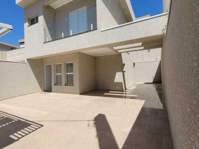 Casa para venda em Portais polvilho de 180.00m² com 3 Quartos, 1 Suite e 4 Garagens