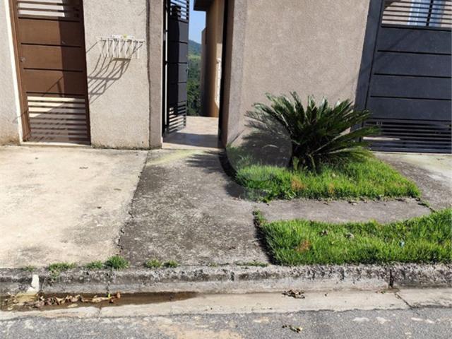 Casa para venda em Portais polvilho em Cajamar São Paulo de 104.00m² com 3 Quartos, 1 Suíte e 2 Garagens
