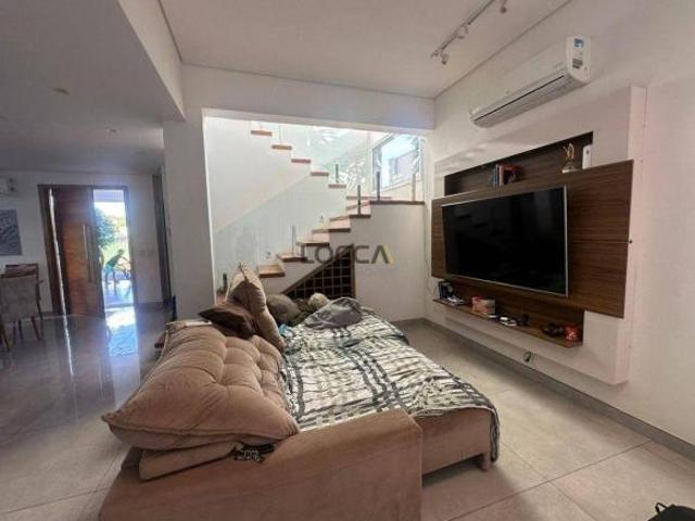 Casa para venda em Portal Da Mata de 390.00m² com 3 Quartos, 2 Suites e 4 Garagens