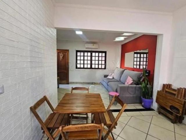 Casa para venda em Portal De Santa Fé de 164.00m² com 2 Quartos, 1 Suite e 2 Garagens