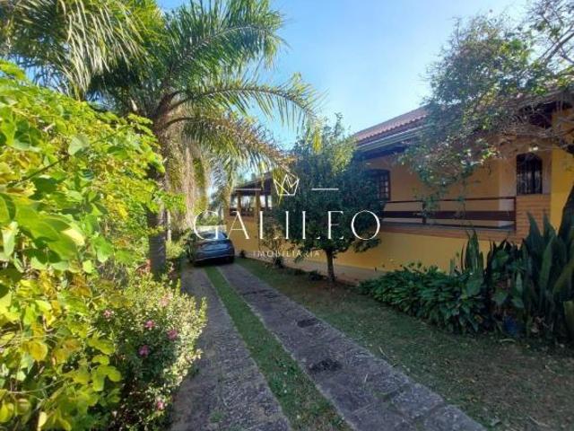 Casa para venda em Portal Do Medeiros de 320.00m² com 3 Quartos, 1 Suite e 4 Garagens