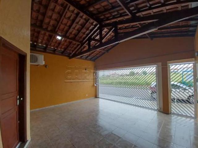 Casa para venda em Portal Do Sol de 140.00m² com 3 Quartos, 1 Suite e 2 Garagens
