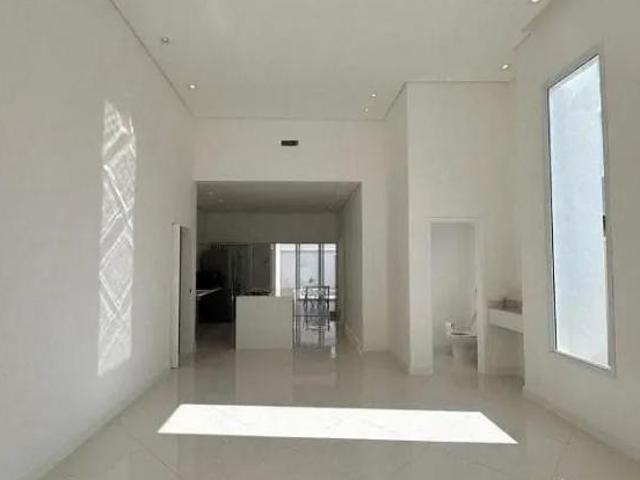 Casa para venda em Portal Dos Bandeirantes de 228.00m² com 3 Quartos e 1 Suite