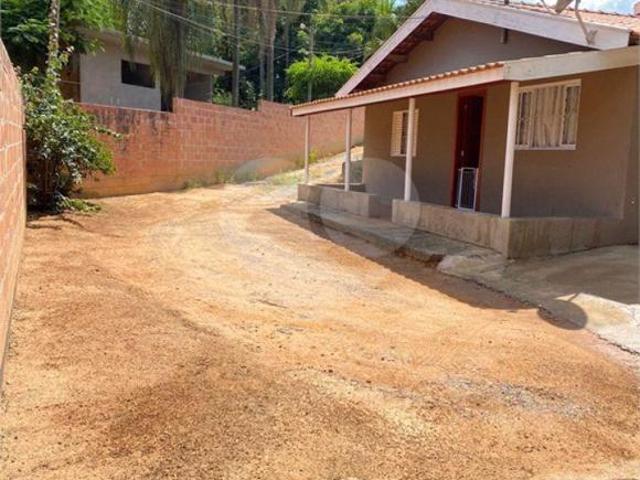 Casa para venda em Poste de 155.00m² com 4 Quartos e 4 Garagens