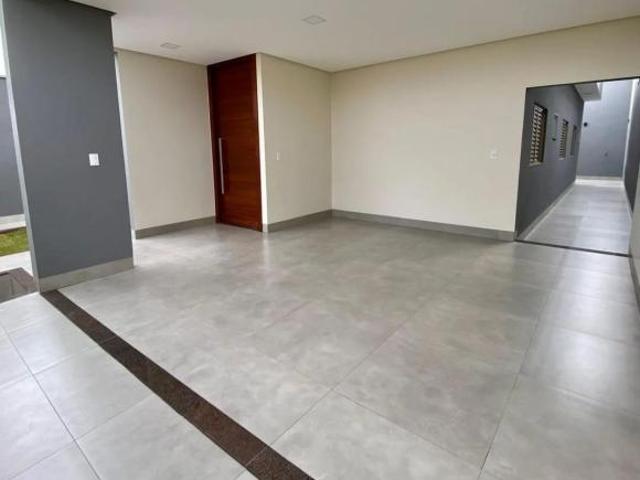 Casa para Venda em Patos de Minas, Afonso Queiroz, 3 dormitórios, 1 suíte, 2 banheiros, 2 vagas