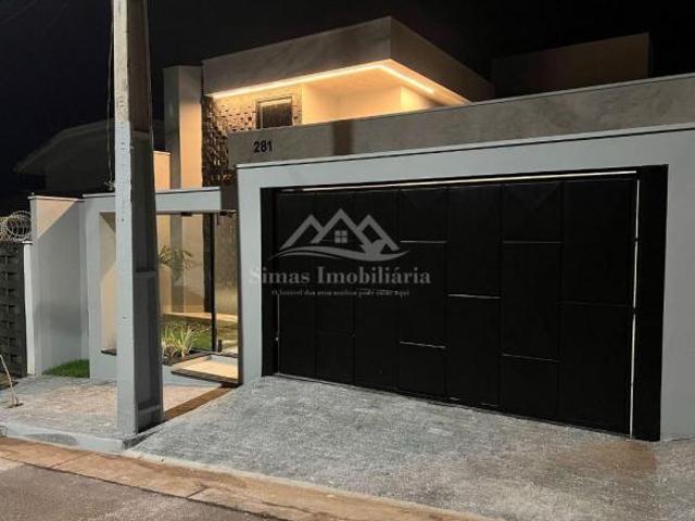 Casa para Venda em Patos de Minas, Afonso Queiroz, 3 dormitórios, 1 suíte, 3 banheiros, 2 vagas