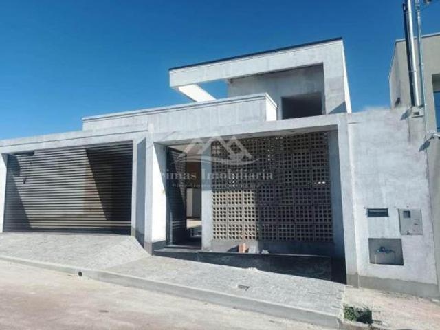 Casa para Venda em Patos de Minas, Alto dos Caiçaras, 3 dormitórios, 3 suítes, 4 banheiros, 4 vagas