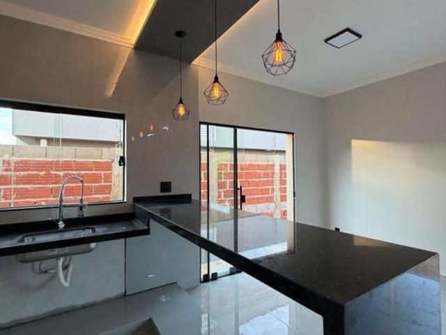 Casa para venda em Patrocínio Paulista de 70.00m² com 2 Quartos e 2 Garagens