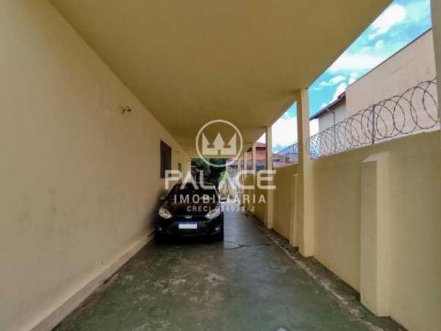Casa para venda em Paulista de 188.00m² com 3 Quartos, 1 Suite e 5 Garagens