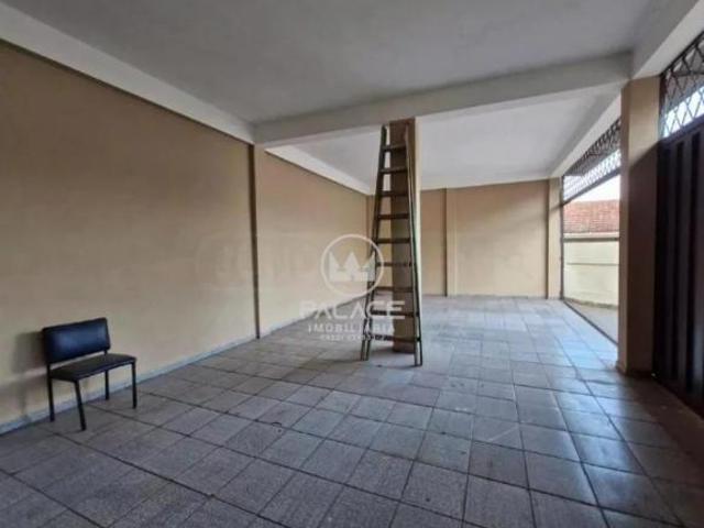 Casa para venda em Paulista de 268.00m² com 6 Quartos, 1 Suite e 6 Garagens