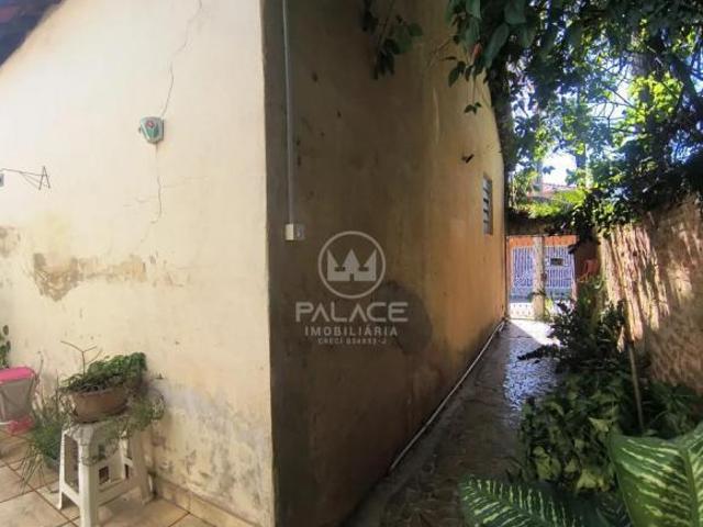 Casa para venda em Paulista de 300.00m² com 8 Quartos, 1 Suite e 4 Garagens