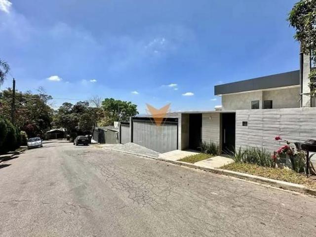 Casa para venda em Palos Verdes de 10.00m² com 7 Quartos, 7 Suites e 7 Garagens