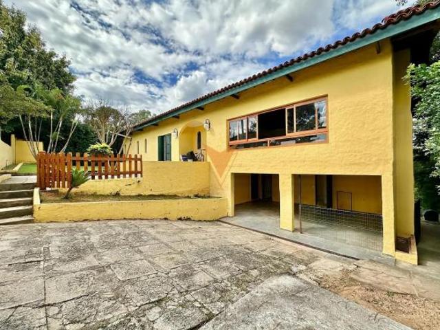 Casa para venda em Palos Verdes de 363.83m² com 4 Quartos, 4 Suites e 4 Garagens