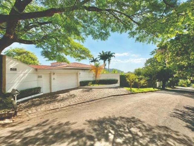 Casa para venda em Palos Verdes de 502.90m² com 4 Quartos, 4 Suites e 12 Garagens