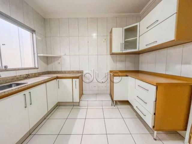 Casa para venda em Panorama de 180.00m² com 3 Quartos, 1 Suite e 2 Garagens