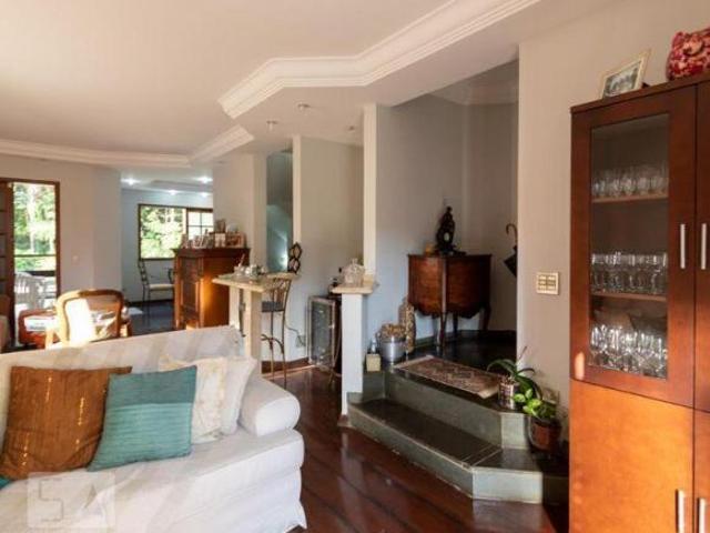 Casa para venda em Paraíso Do Morumbi de 308.00m² com 5 Quartos, 5 Suites e 4 Garagens