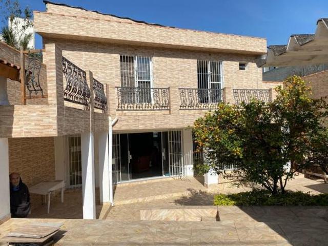 Casa para venda em Paraisópolis de 466.00m² com 3 Quartos, 3 Suites e 4 Garagens
