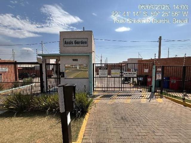 Casa para venda em Park Residencial Colinas de 153.00m² com 2 Quartos e 1 Garagem