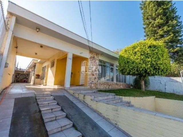 Casa para venda em Parolin em Curitiba Paraná de 220.00m² com 4 Quartos, 1 Suíte e 4 Garagens