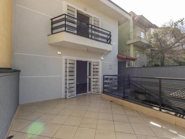 Casa para venda em Parque Mandaqui com 3 quartos, sendo 3 suítes, 240m²
