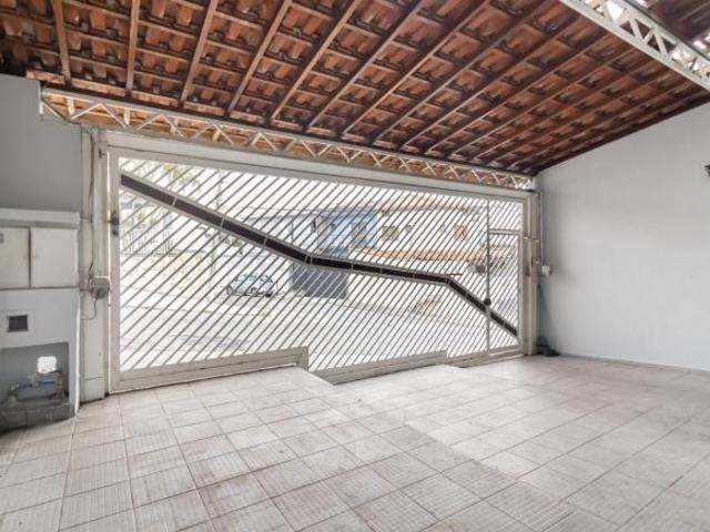 Casa para venda em Parque Maria Domitila com 5 quartos, sendo 2 suítes, 310m²