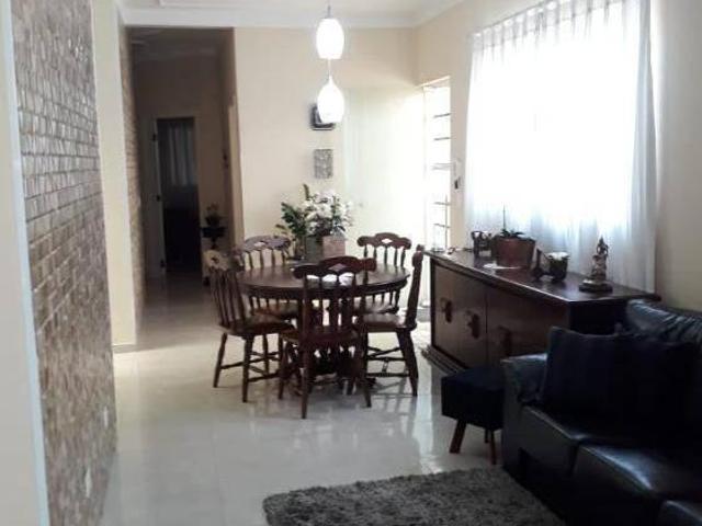 Casa para venda em Parque Nova Carioba de 155.00m² com 3 Quartos, 1 Suite e 5 Garagens