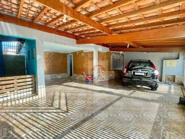 Casa para venda em Parque Aeroporto de 250.00m² com 4 Quartos, 1 Suite e 3 Garagens