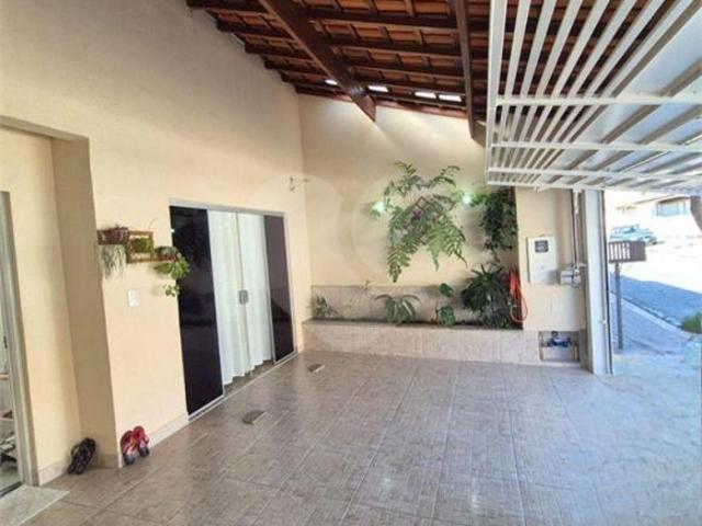 Casa para venda em Parque Almerinda Pereira Chaves de 115.00m² com 3 Quartos e 2 Garagens