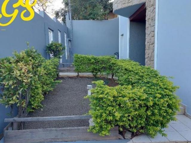 Casa para venda em Parque Alto Taquaral de 212.58m² com 3 Quartos, 1 Suite e 5 Garagens