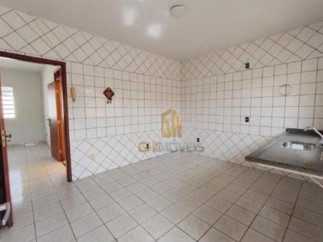 Casa para venda em Parque Anhanguera, Goiânia