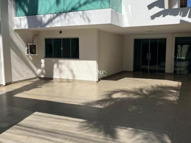Casa para venda em Parque Anhanguera, Goiânia