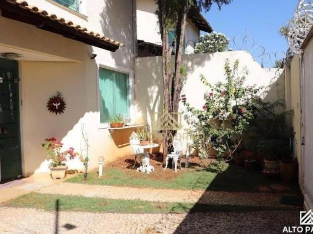 Casa para venda em Parque Anhanguera, Goiânia