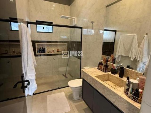 Casa para venda em Parque Anhanguera, Goiânia